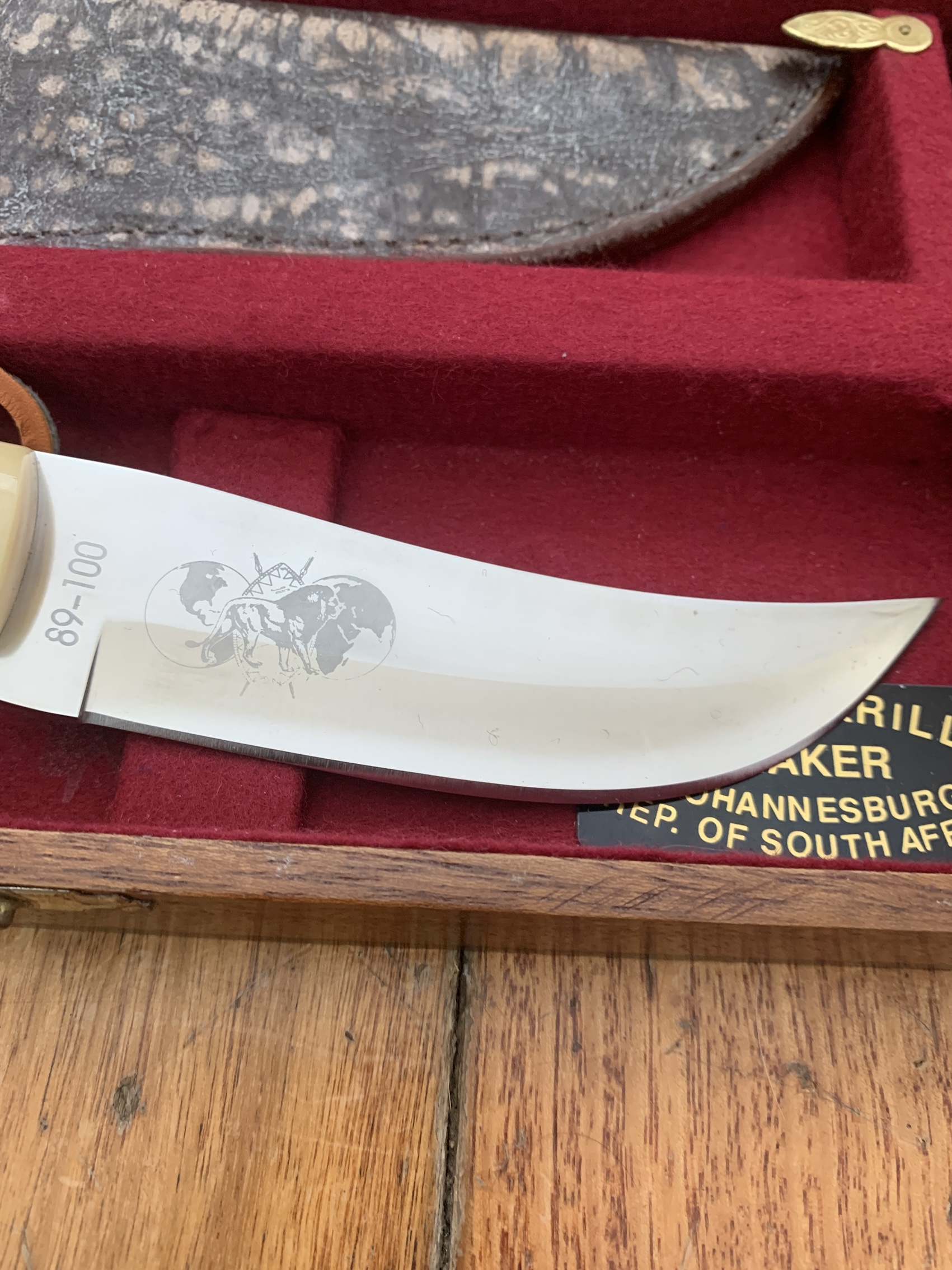 Mackrill Custom Knives 1996 No.3 SCI Limited edition LION Bone #89-100