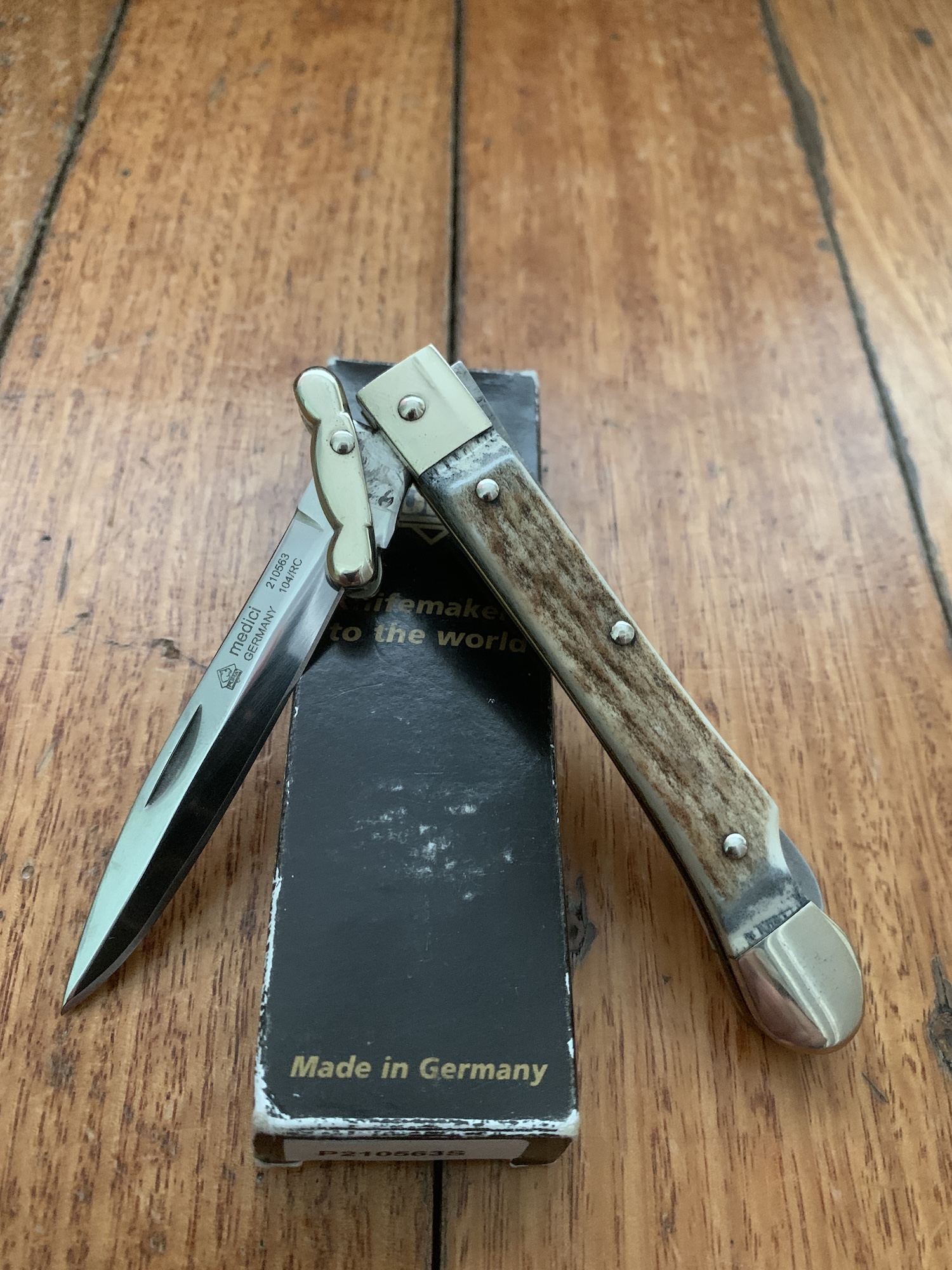 Puma Knife: Puma Large Medici Lock back Knife with Stag Handle 2004