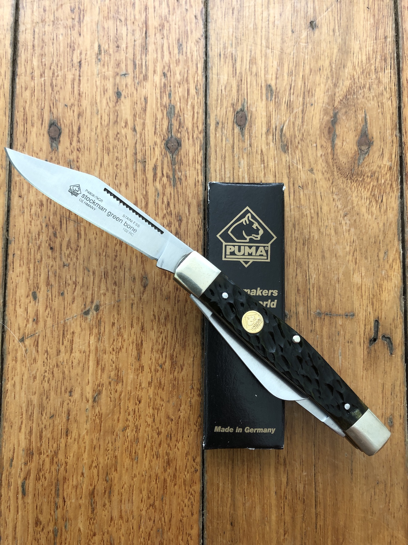 Puma Knife: Puma Stockman Folding Knife with Green Bone Handle with Box