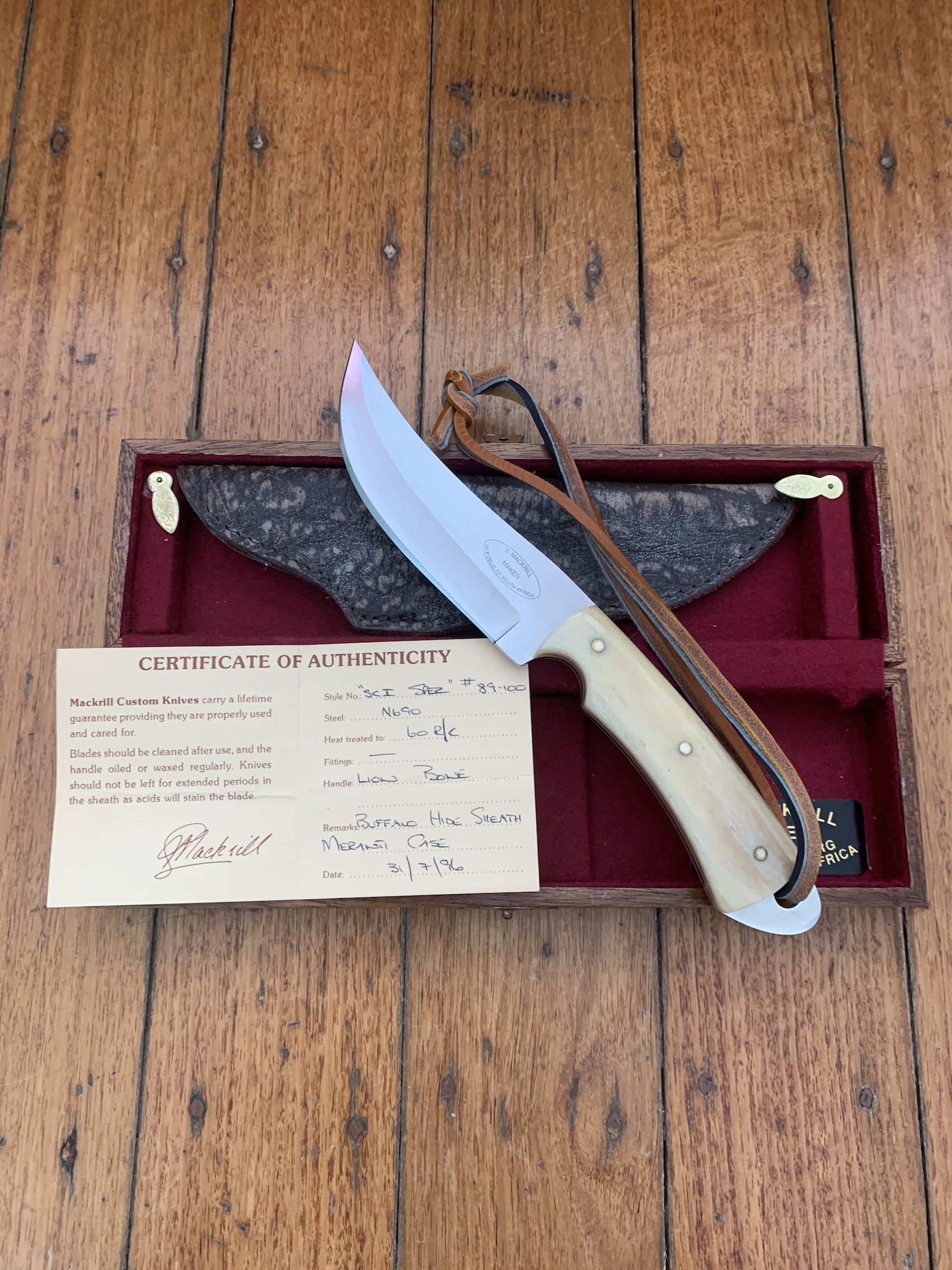 Mackrill Custom Knives 1996 No.3 SCI Limited edition LION Bone #89-100