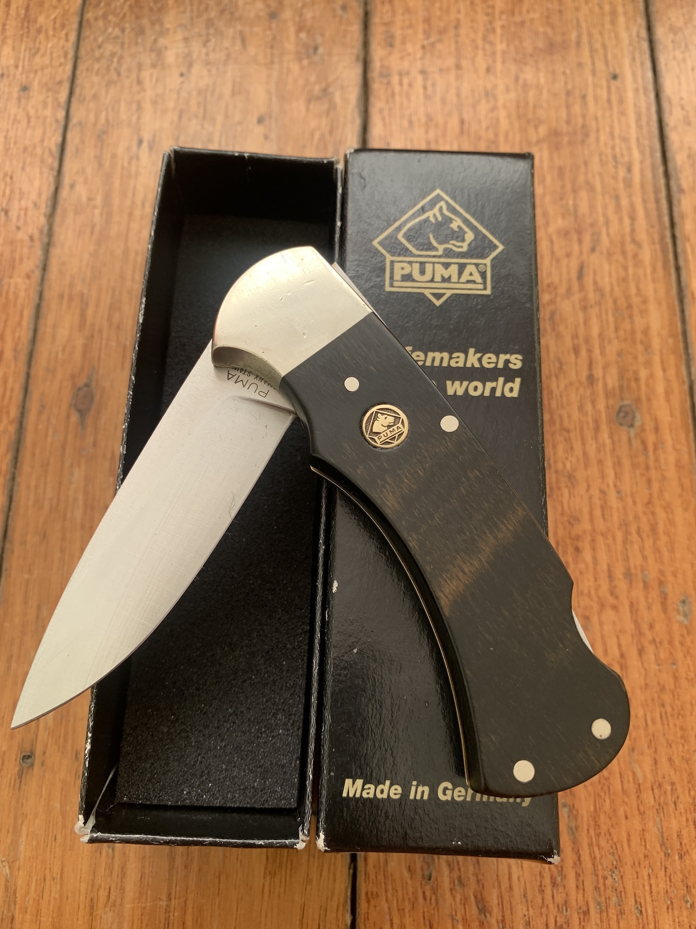 Puma Knife: Puma Original 1981 4 Star Folding Lock Blade Knife with ...