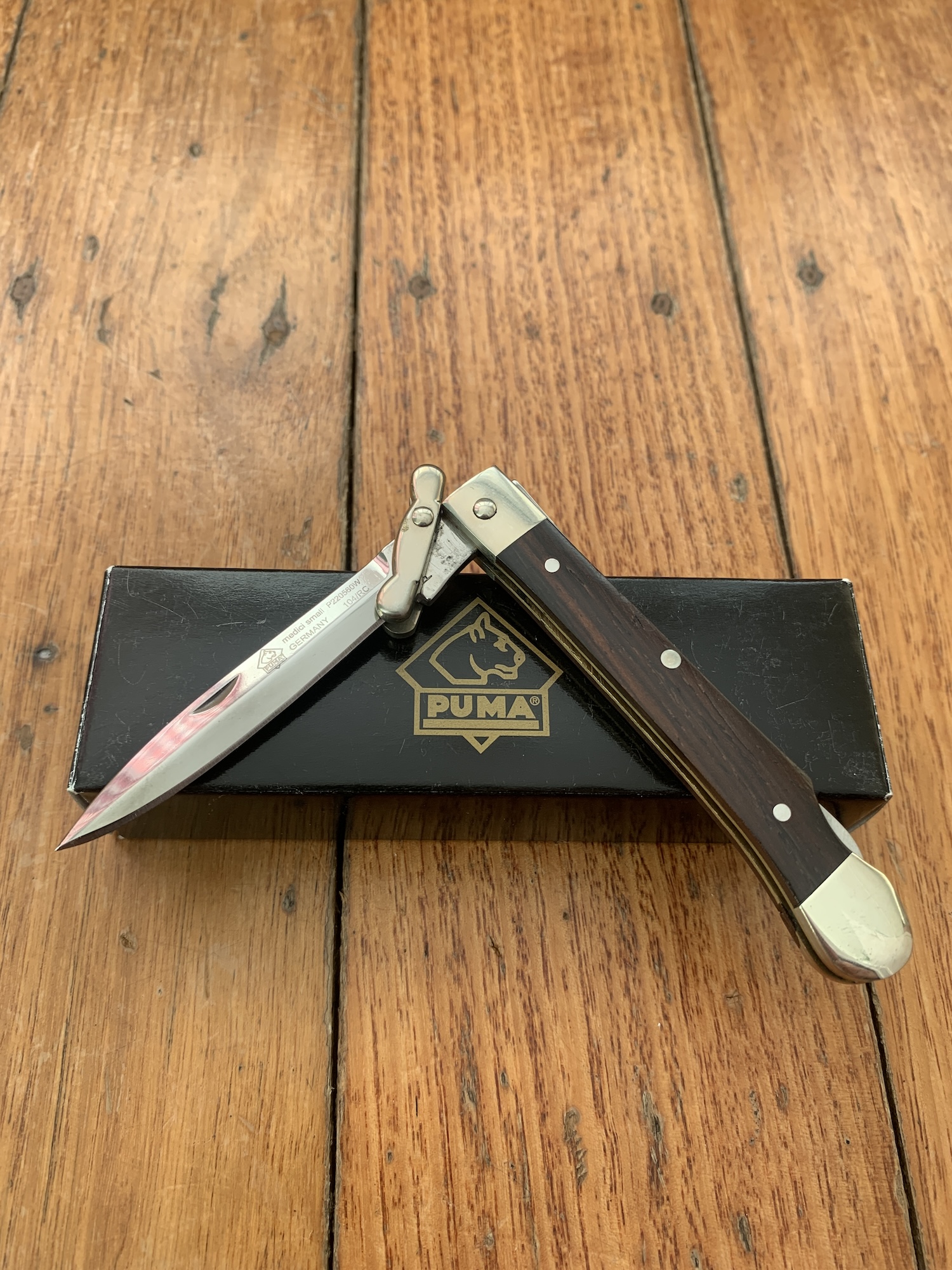 Puma Knife: Puma 2004 Small Medici Lock back Knife with Rosewood Handle