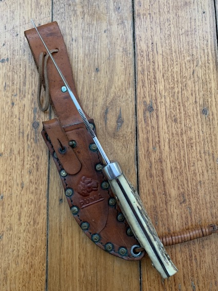 Puma Knife: Puma 6394 Original 1969 Hunters Companion in original sheath