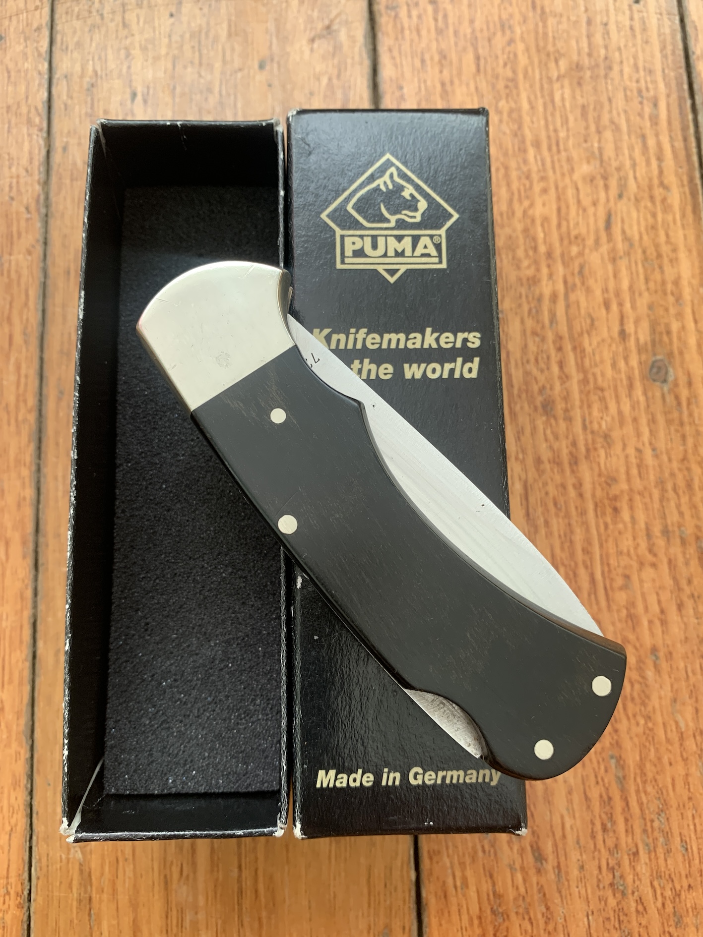 Puma Knife: Puma Original 1981 4 Star Folding Lock Blade Knife with ...