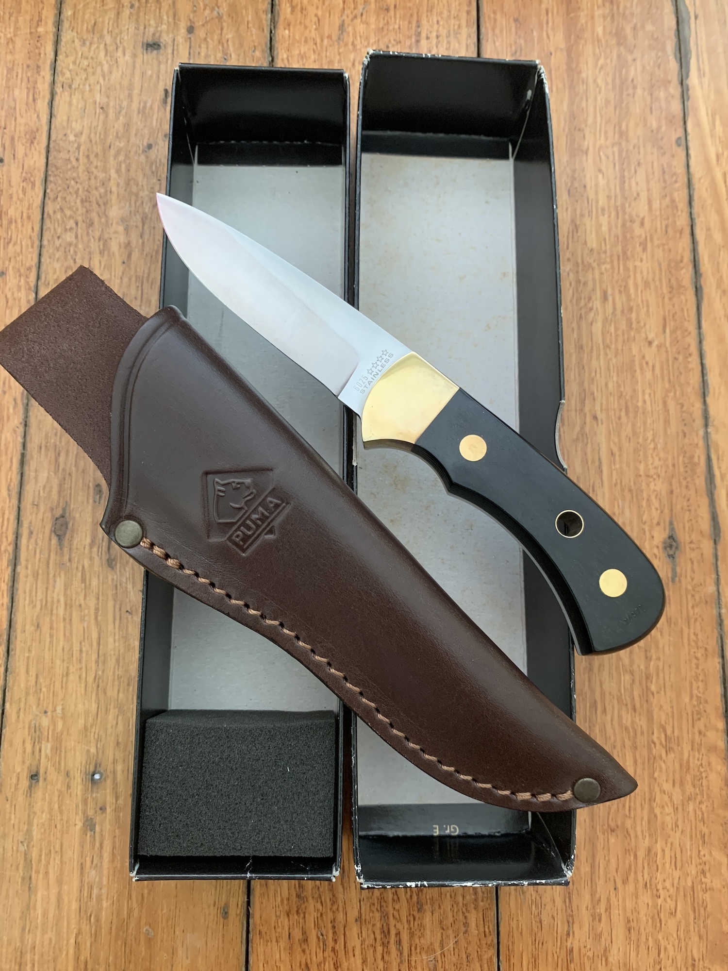 Puma Knife: Puma Original 1979 4 Star Fixed Blade Knife with Black ...
