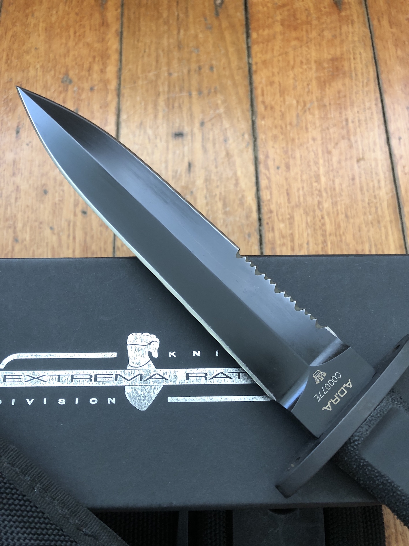 Extrema Ratio Operativo Combat Dagger