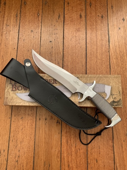 United Cutlery Gil Hibben Highlander Bowie with Black Leather Sheath
