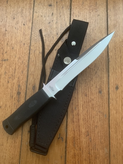 Katz Knives: XT70 Fixed blade Knife with Cordura Sheath