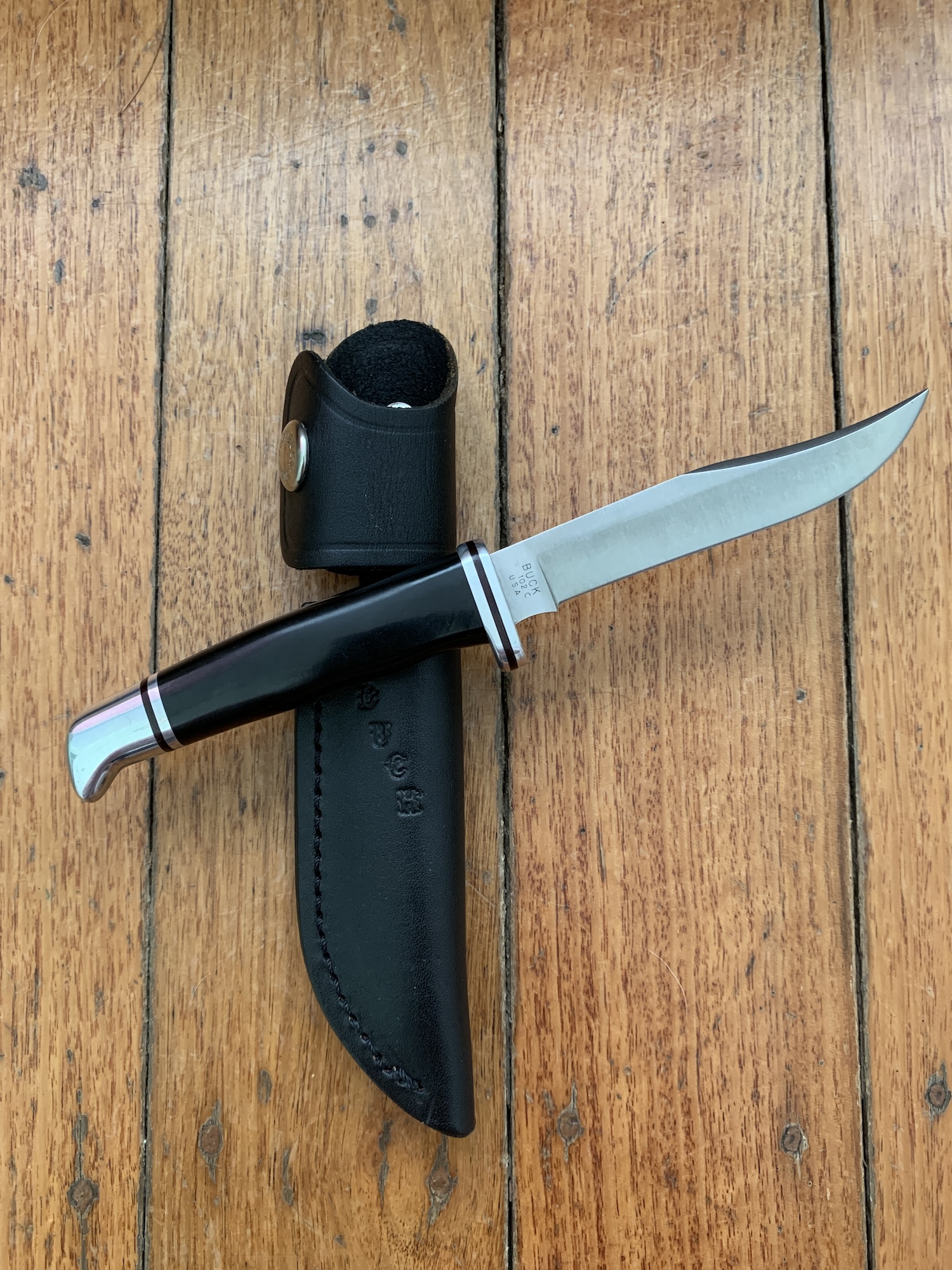 Buck Knife: Buck 1995 Woodsman 102 with Black Phenolic Handle & Leather ...