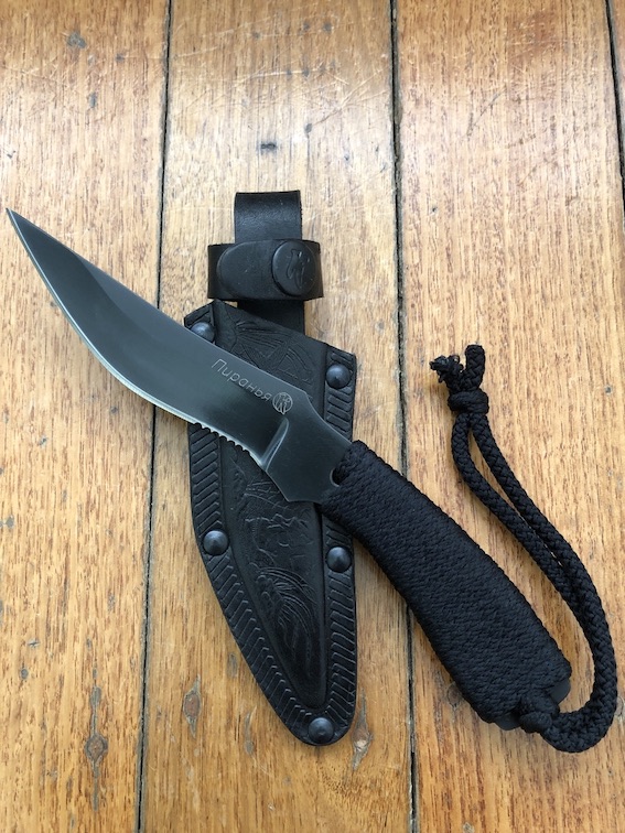 Kizlyar Knife: Kizlyar PIRANHA Hunting Knife with Black Leather Sheath