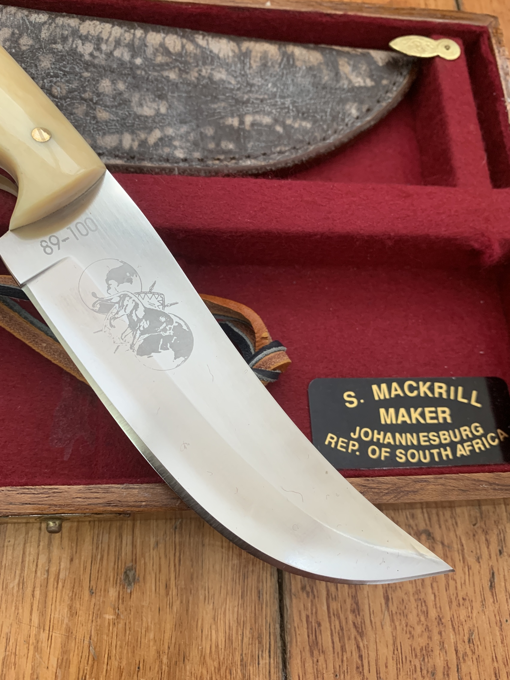 Mackrill Custom Knives 1996 No.3 SCI Limited edition LION Bone #89-100