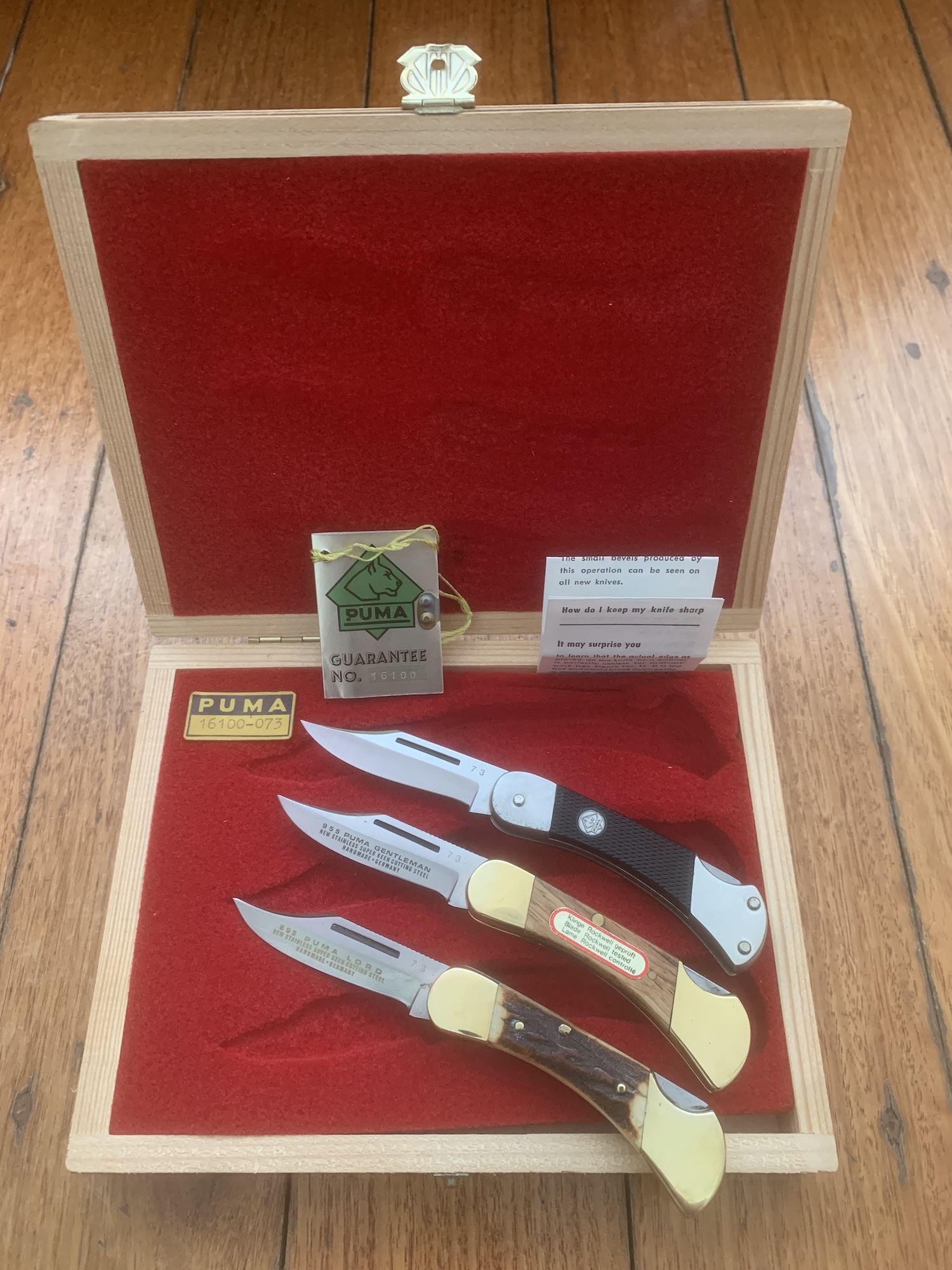 Puma Snake Set of 6 - Early 2000's Knife Set in Puma Display Box