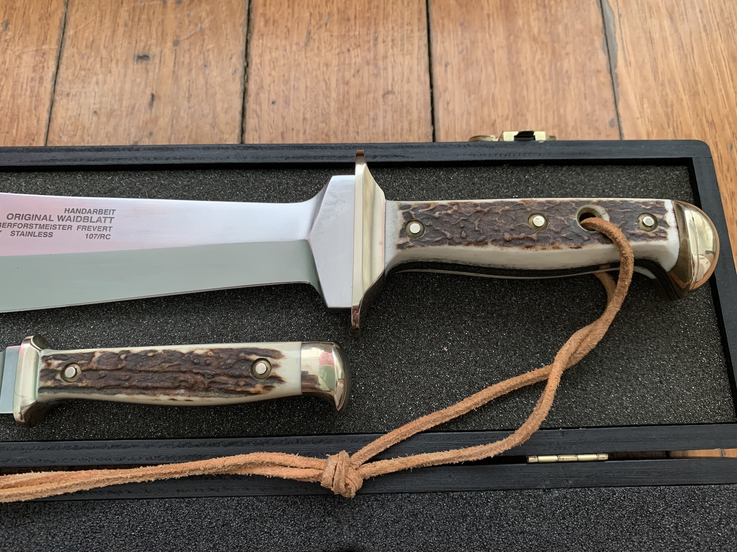 Puma Knife: Puma 2007 Waidbesteck Set (Waidblatt and Nicker) twin knife set