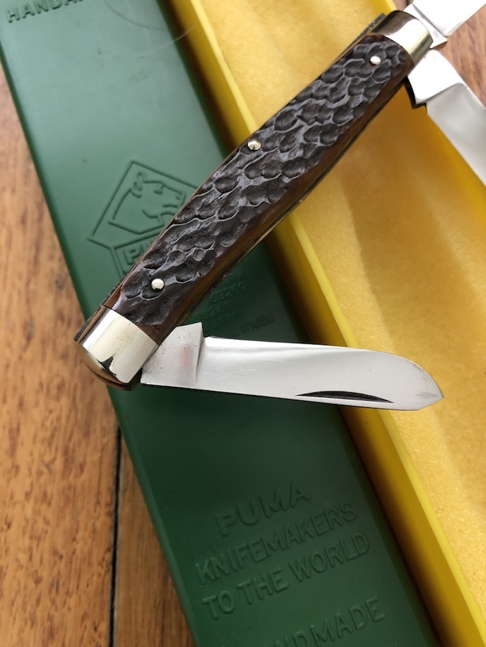 Puma Knife: Puma Rare Original 1969 Boxed 675 Stock Knife with Red Bone ...